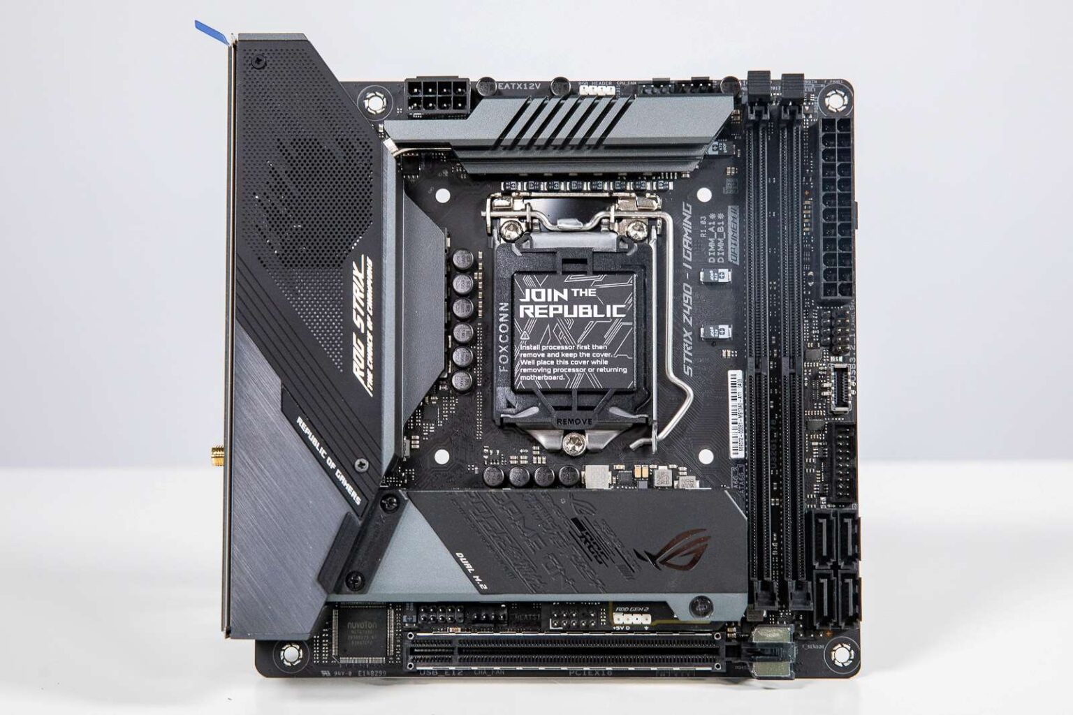 PREVIEW: ROG STRIX Z490-I GAMING face sistemul și compact și performant